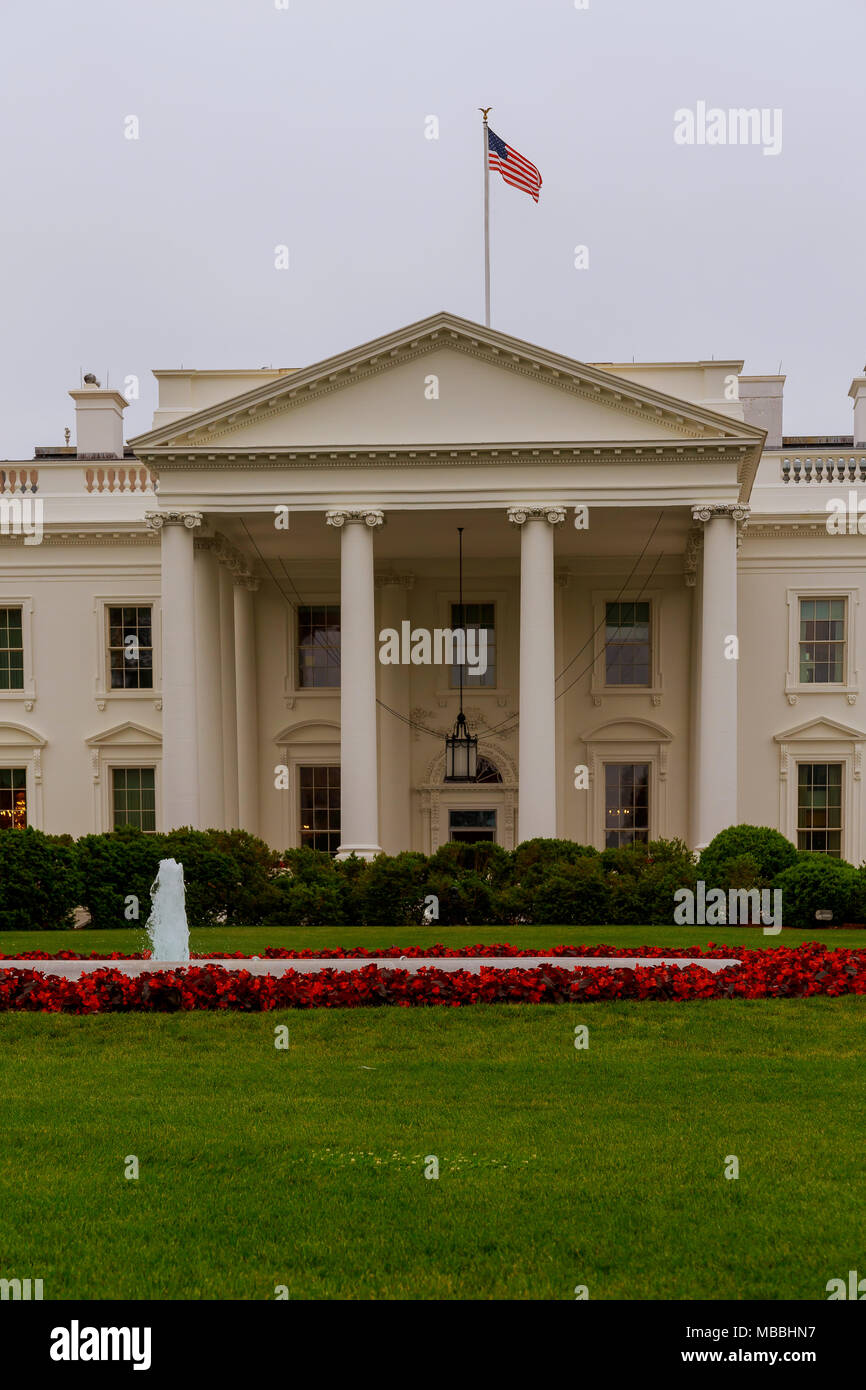 The White House in Washington DC, closeup of southern facade Stock ...