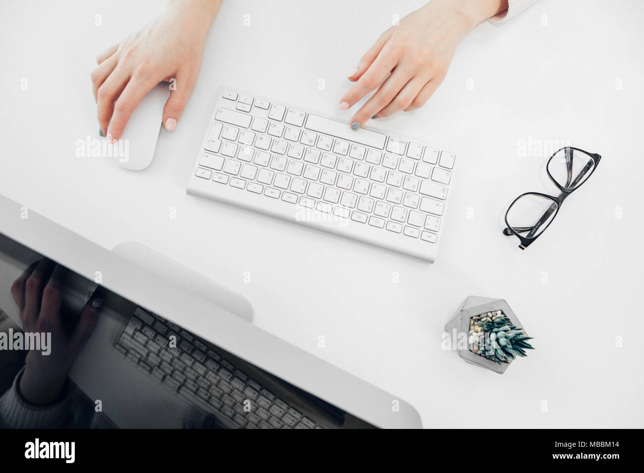 Digitaldevices hi-res stock photography and images - Alamy