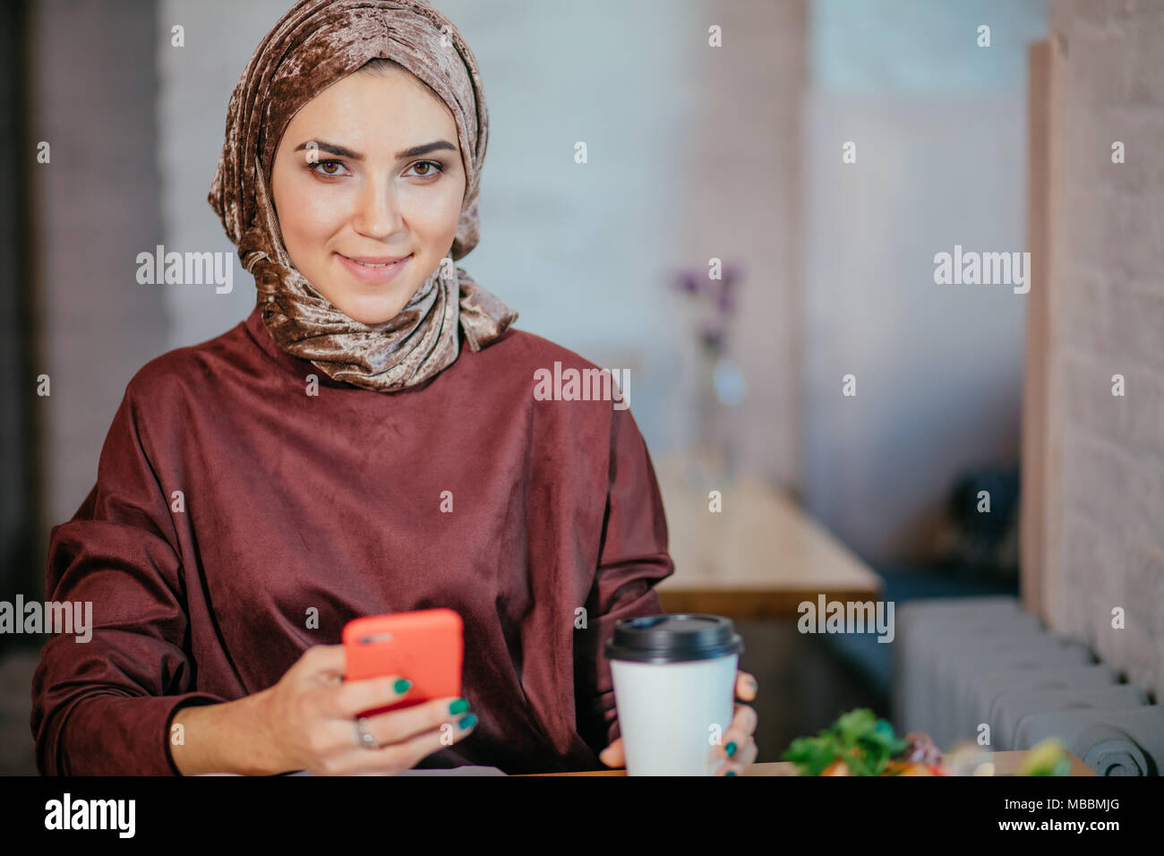 Saudi women hi hi-res stock photography and images - Alamy