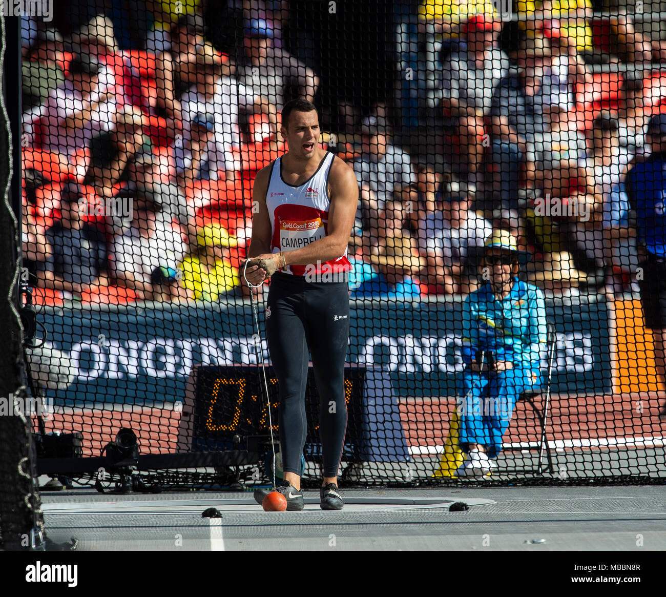 Athlete discus throw athletics discus hi-res stock photography and ...