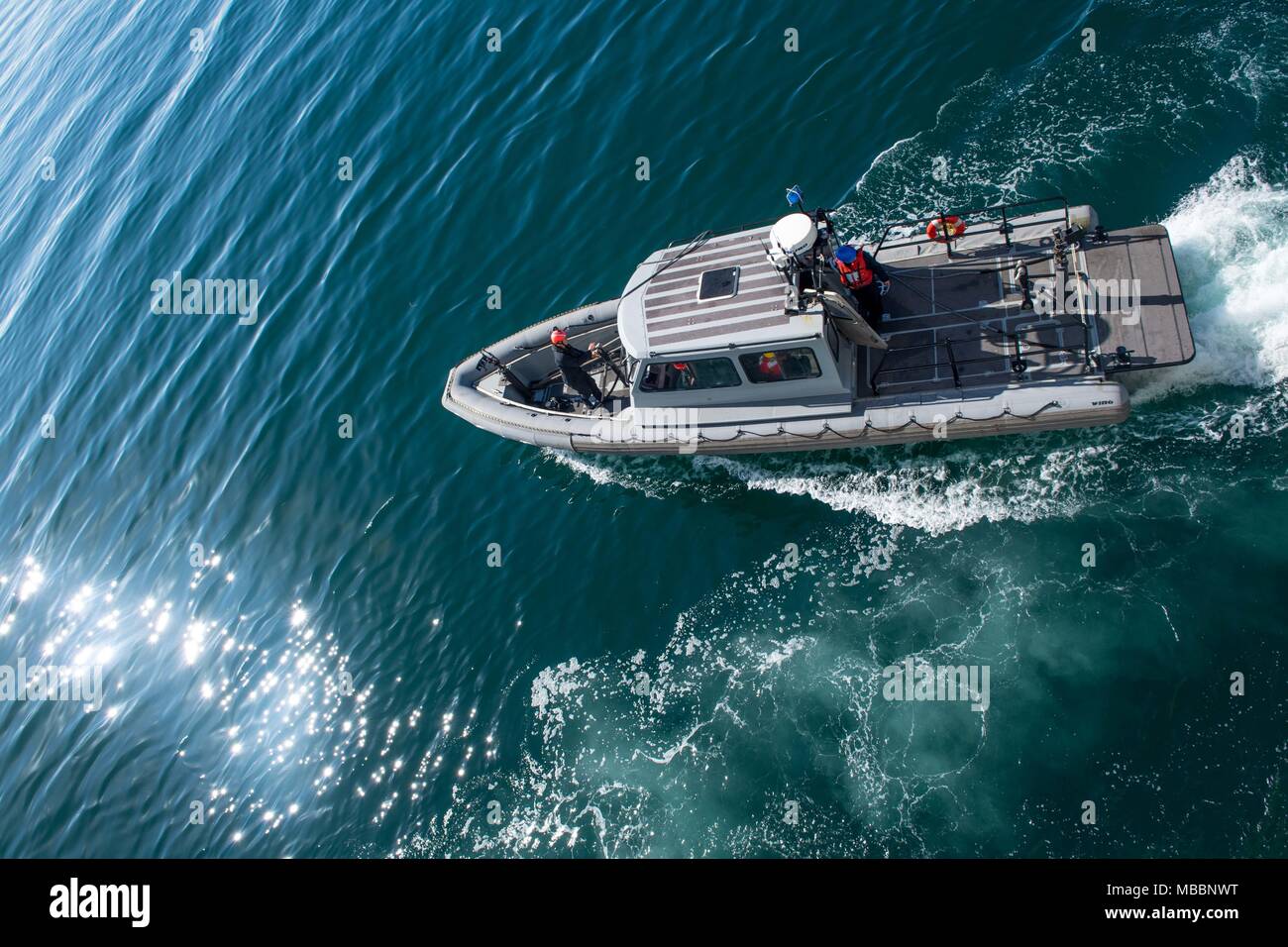 180407-N-VR594-0061 PACIFIC OCEAN (April 7, 2018) Sailors assigned to ...