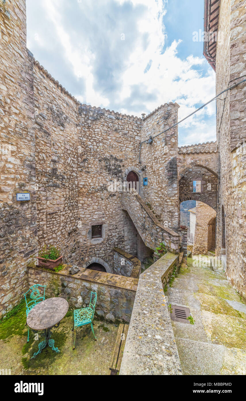 Vallo di Nera (Italy) - A very little and awesome medieval hill town in ...