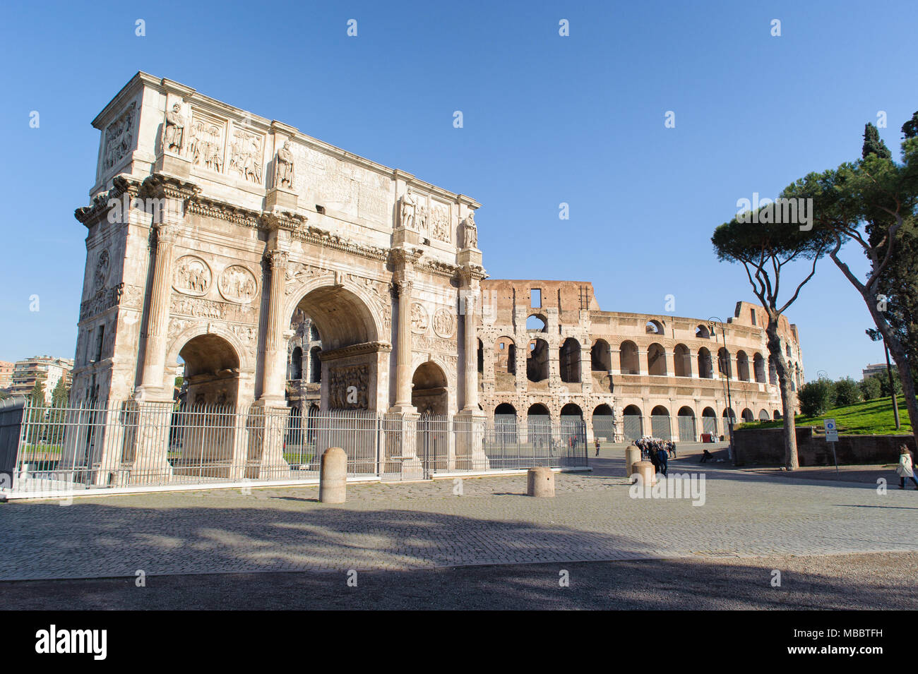 Colosseo the colosseum ancient triumphal arch of constantine arc hi-res ...