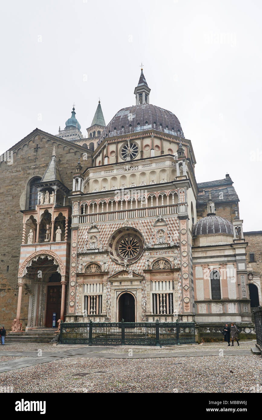 Church cathedral bergamo italy hi-res stock photography and images - Alamy