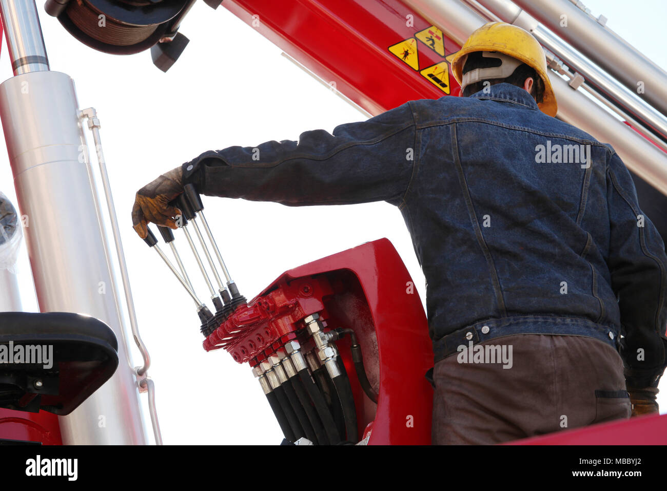 Sitting crane operator hi-res stock photography and images - Alamy