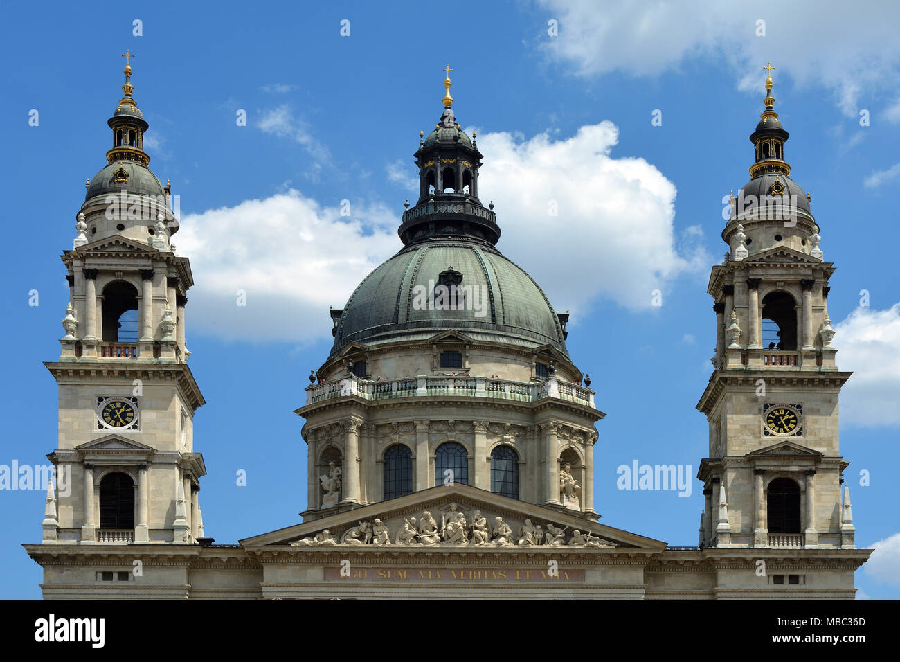 Hungarian religious buildings hi-res stock photography and images - Alamy