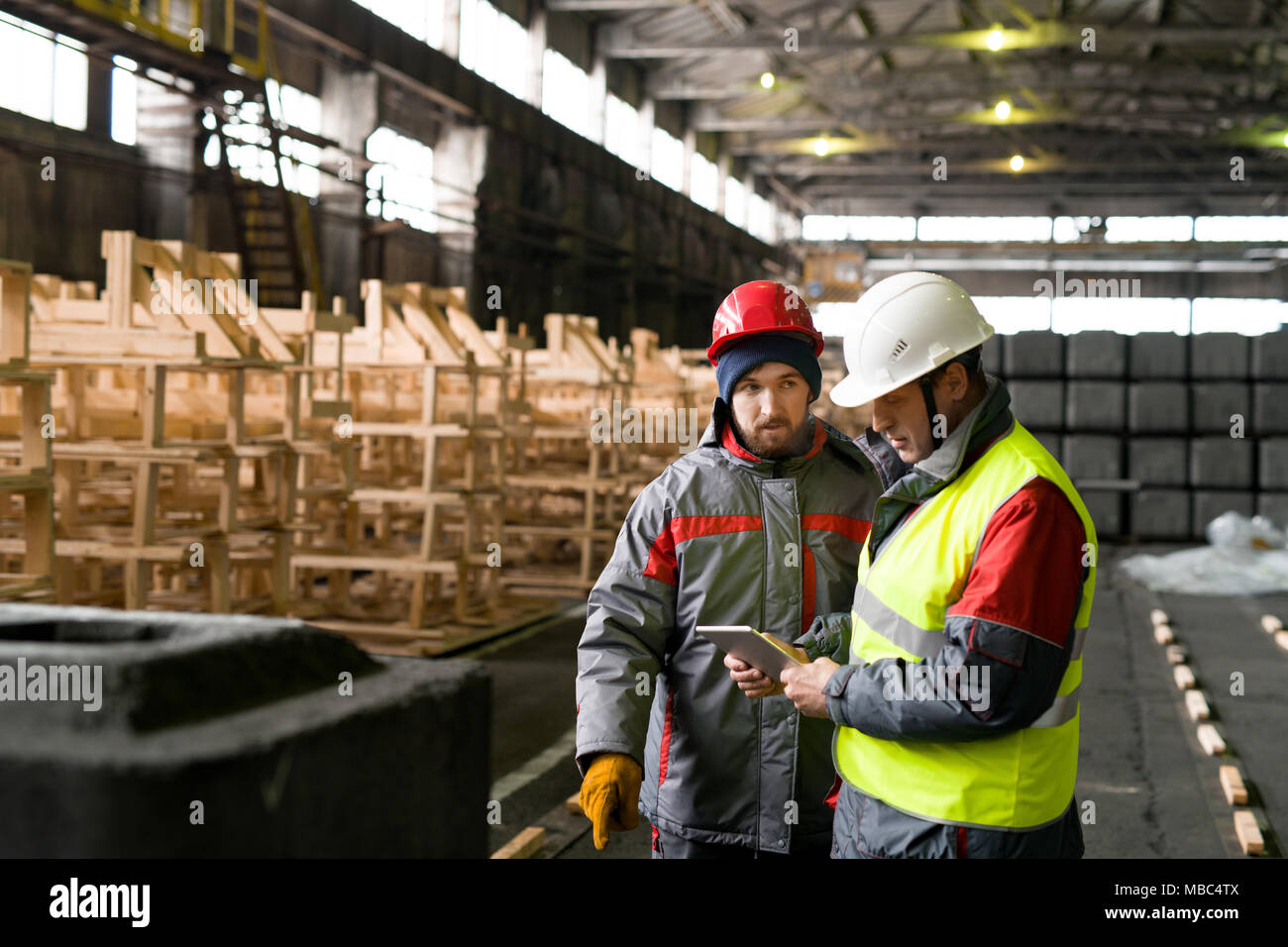 Graphite production hi-res stock photography and images - Alamy