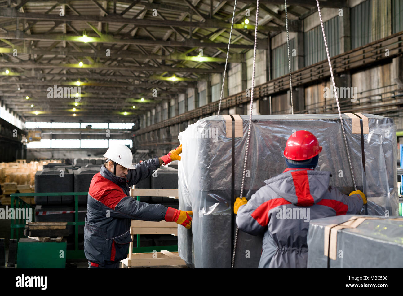 Heavy plant load hi-res stock photography and images - Alamy