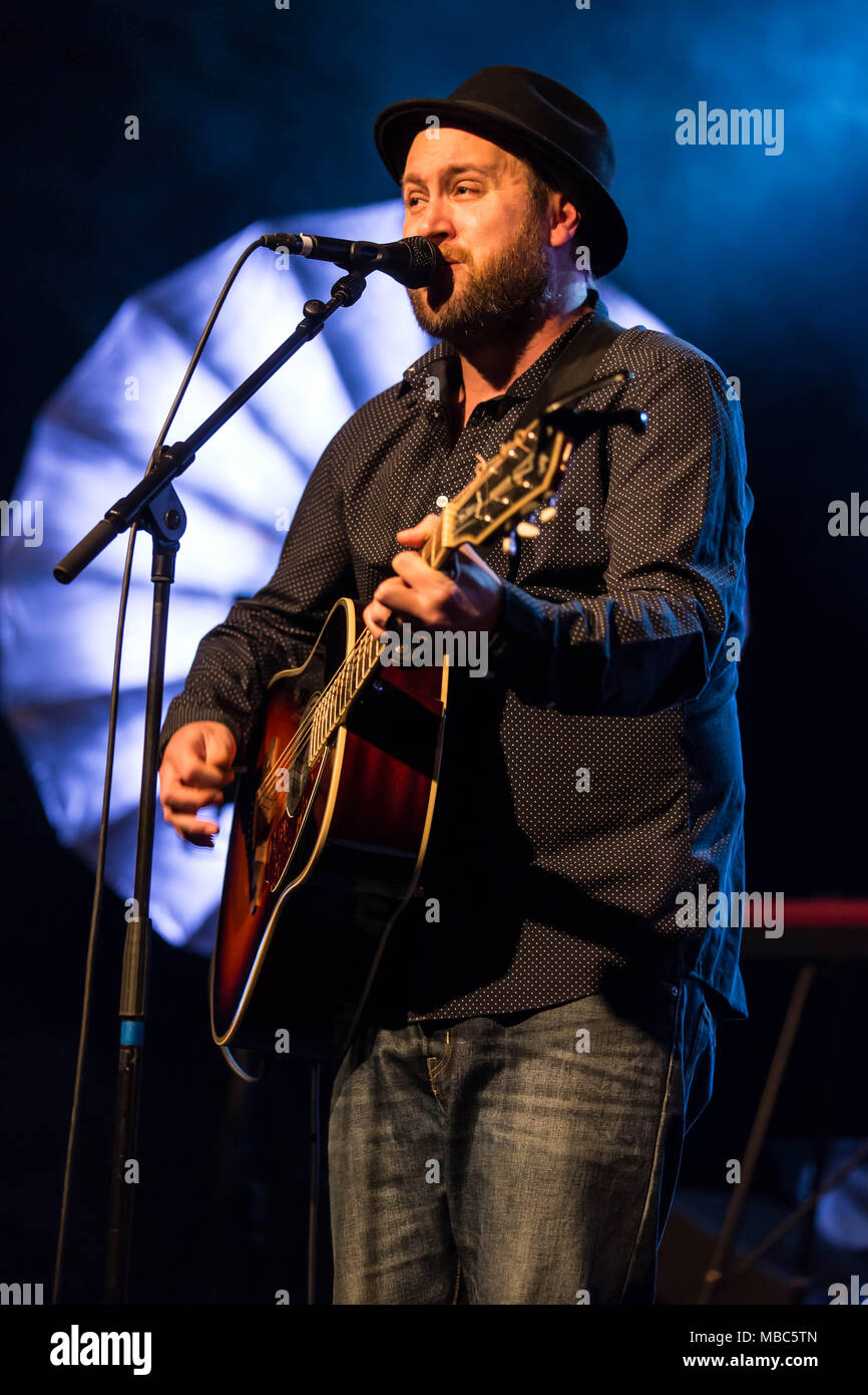 The Swiss singer and songwriter Lukas Linder alias Henrik Belden with ...