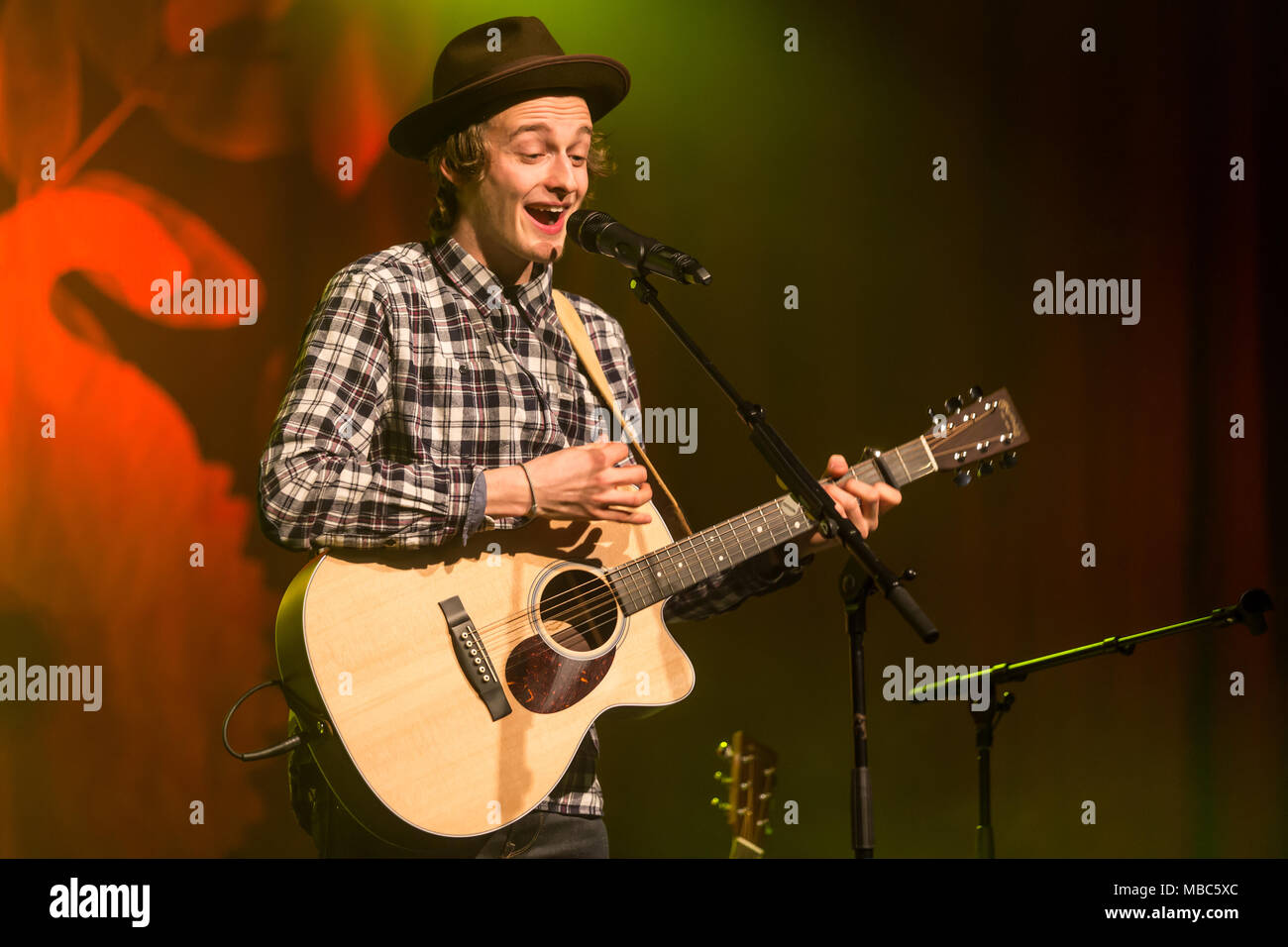 The young Swiss musician Nicola Kneringer alias Nickless live at the ...