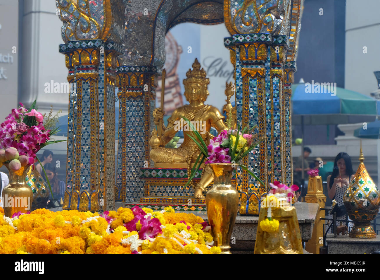 Phra Phrom, Bangkok, Thailand Stock Photo - Alamy