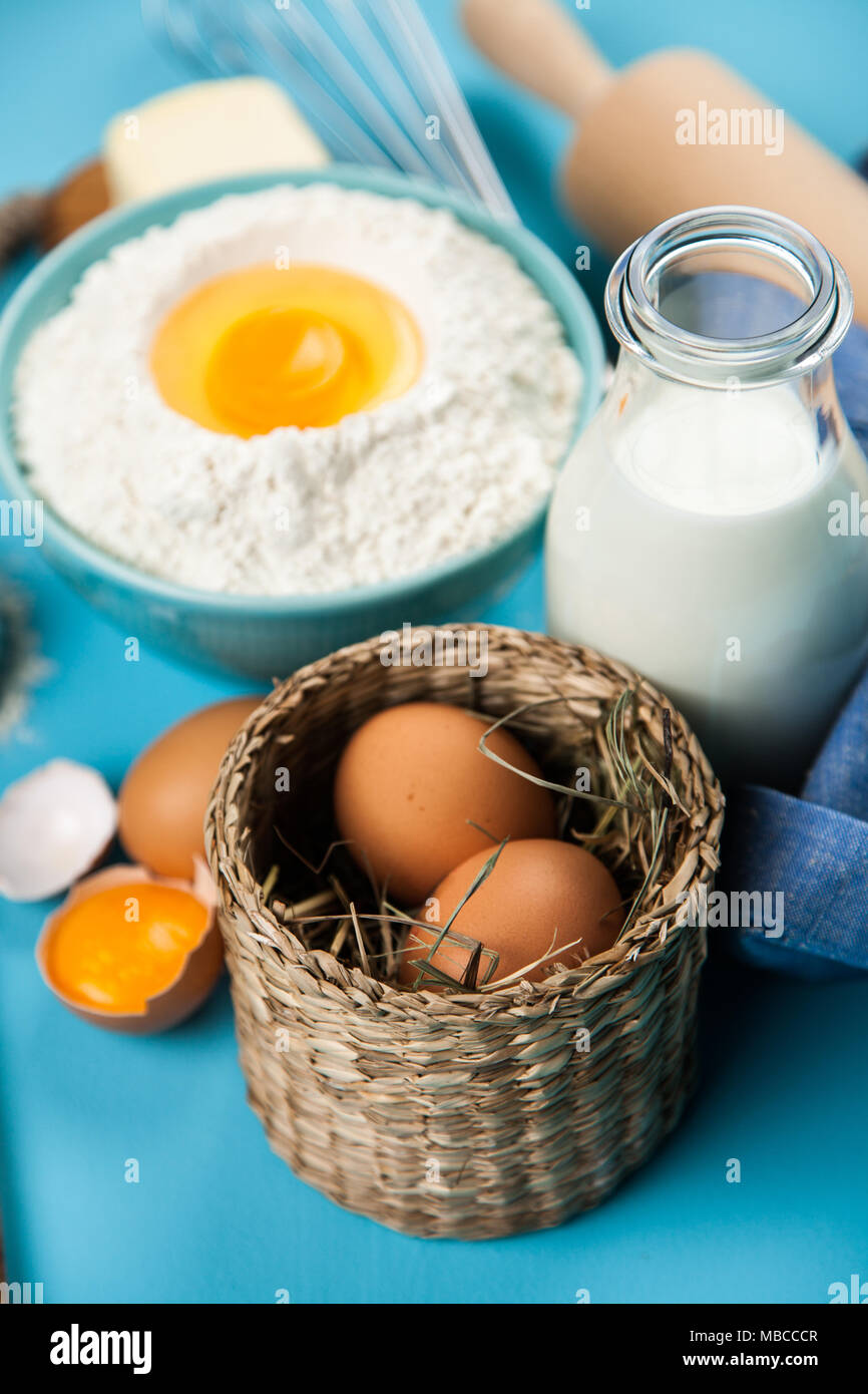 Basic baking ingredients Stock Photo - Alamy