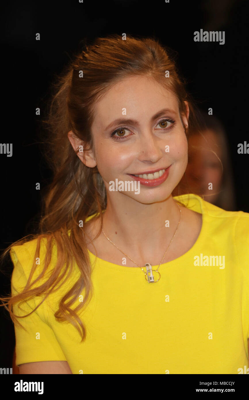 Jennifer Stenger's Instagram, Twitter & Facebook on IDCrawl