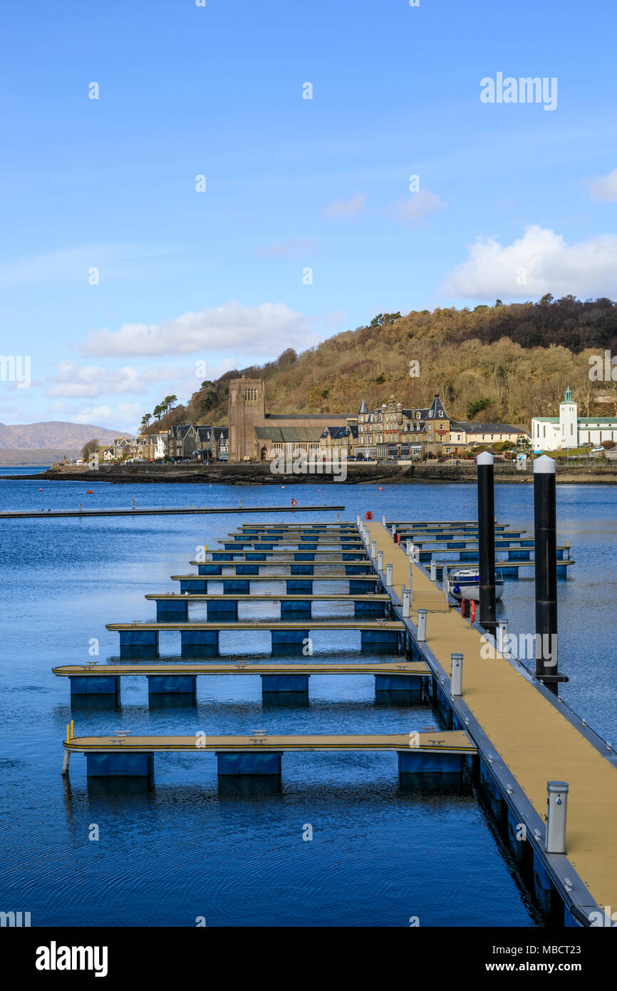 Floating pontoons hi-res stock photography and images - Alamy