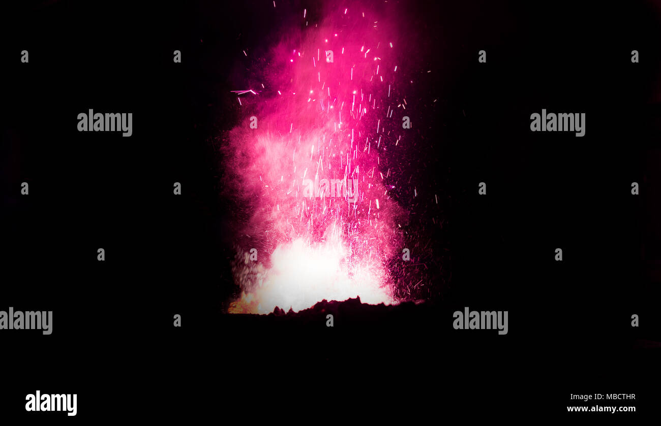 Hot metal casting hi-res stock photography and images - Alamy