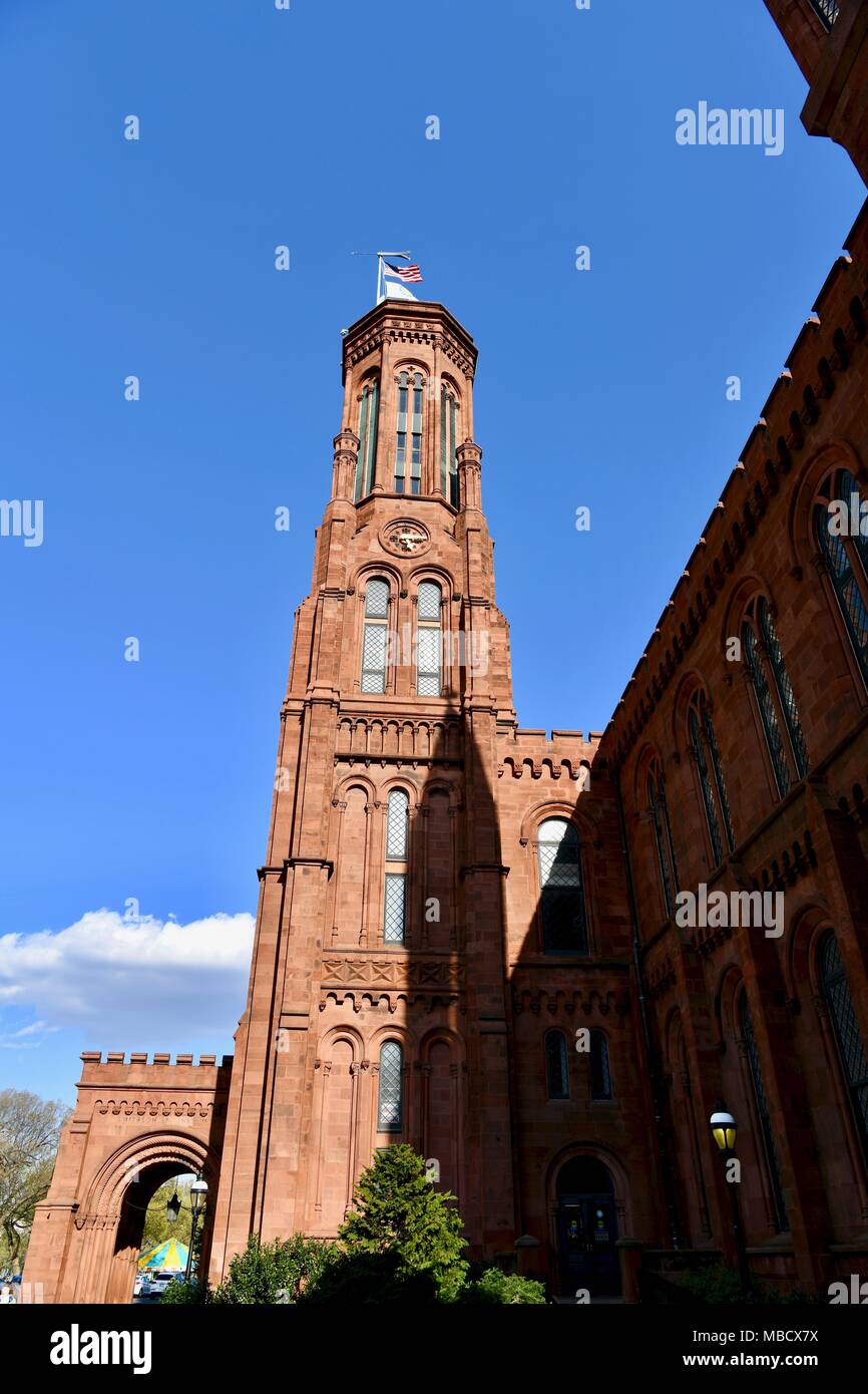 The Smithsonian Castle in Washington DC, USA Stock Photo - Alamy