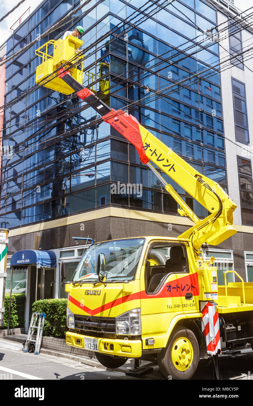 Cherry Picker Bucket Truck High Resolution Stock Photography and Images ...
