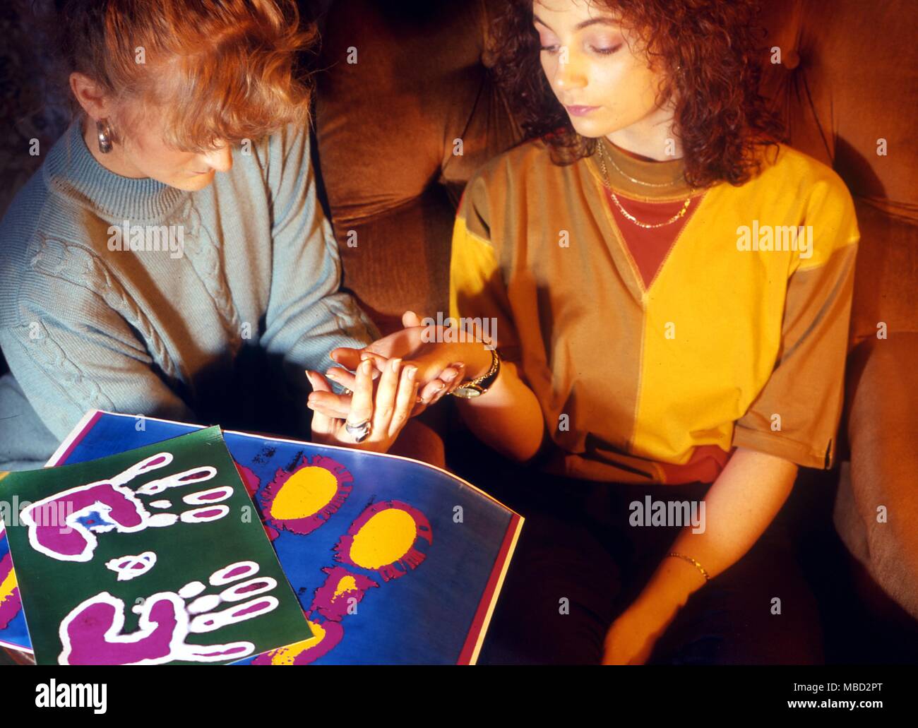 Palm reading palmistry hi-res stock photography and images - Alamy