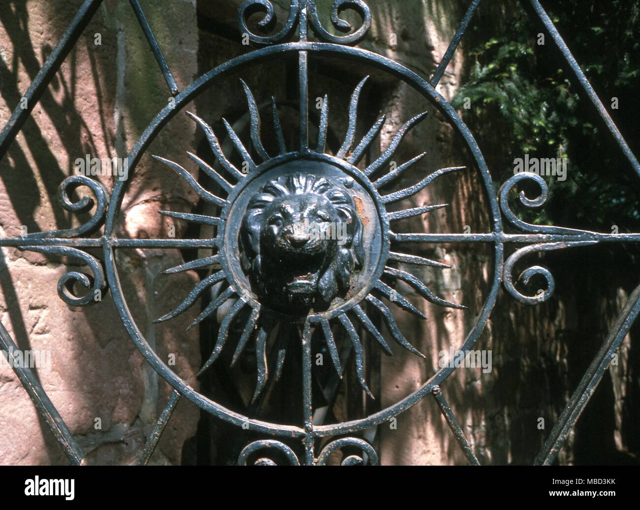 Symbols - Solar Lion. Metal work on the gateway to Heidelberg Castle ...
