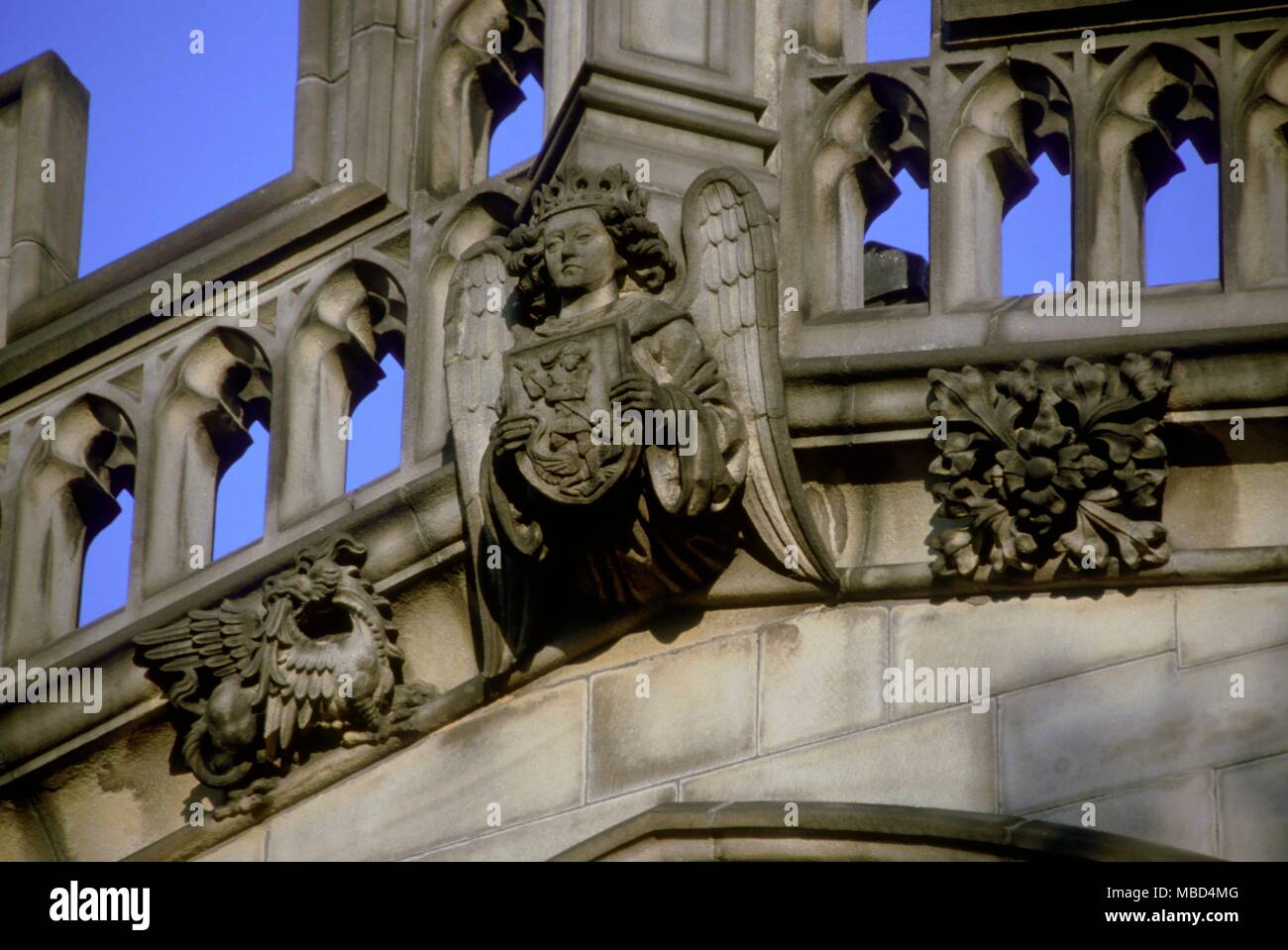 St george and dragon hi-res stock photography and images - Alamy