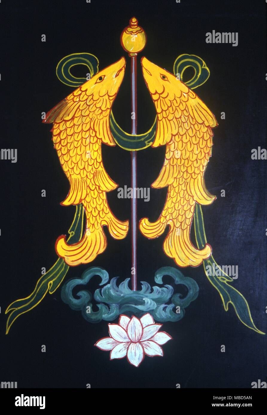 Symbols - Fish Pair of fishes - one of the eight sacred Buddhist ...