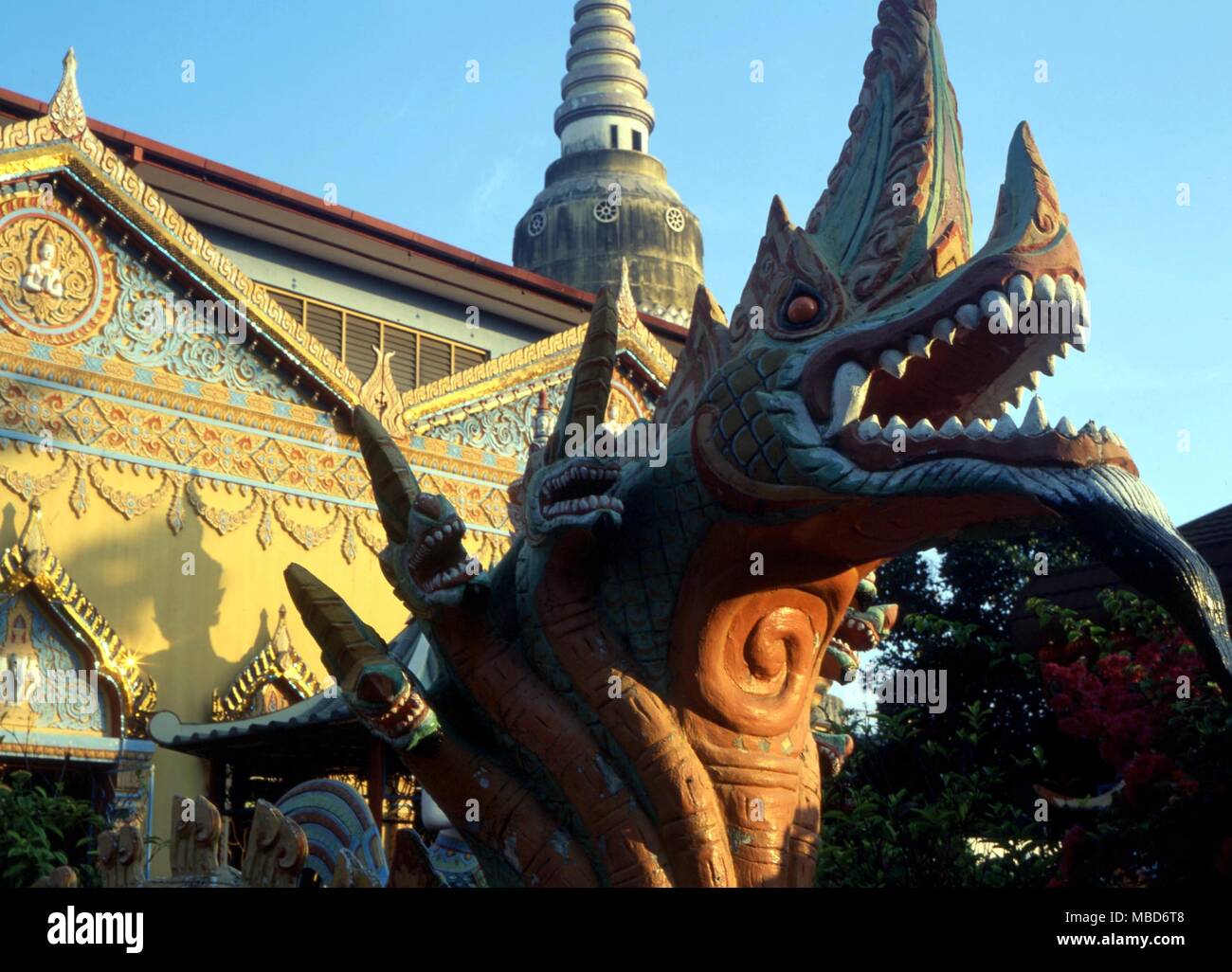 DRAGON - Guardian dragons in front of the Buddhist Wat Chayamangkalaram ...