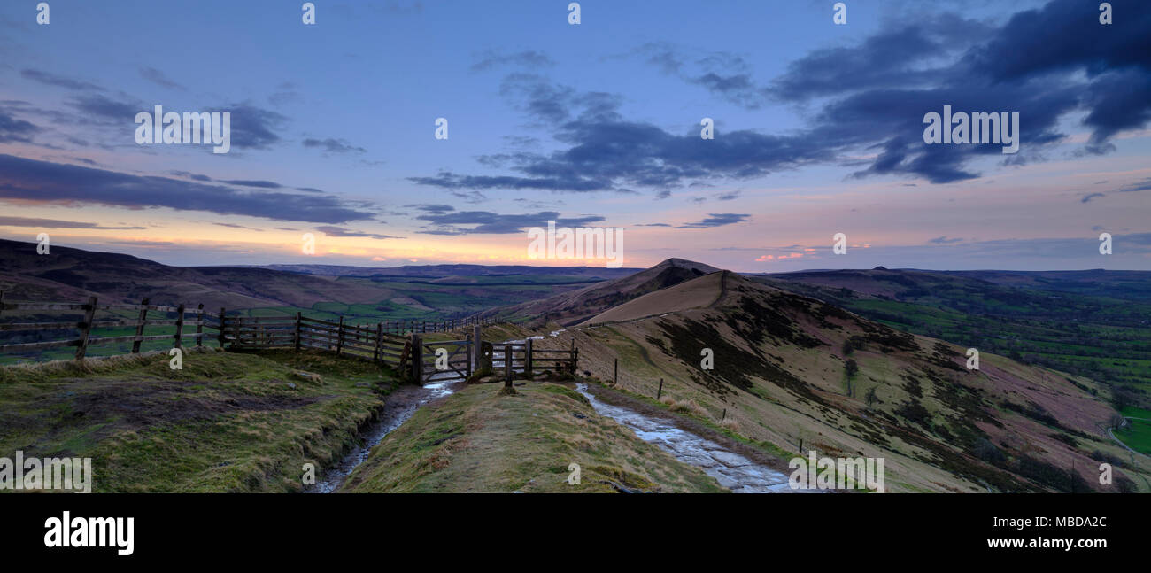 Mam tor sunset hi-res stock photography and images - Alamy