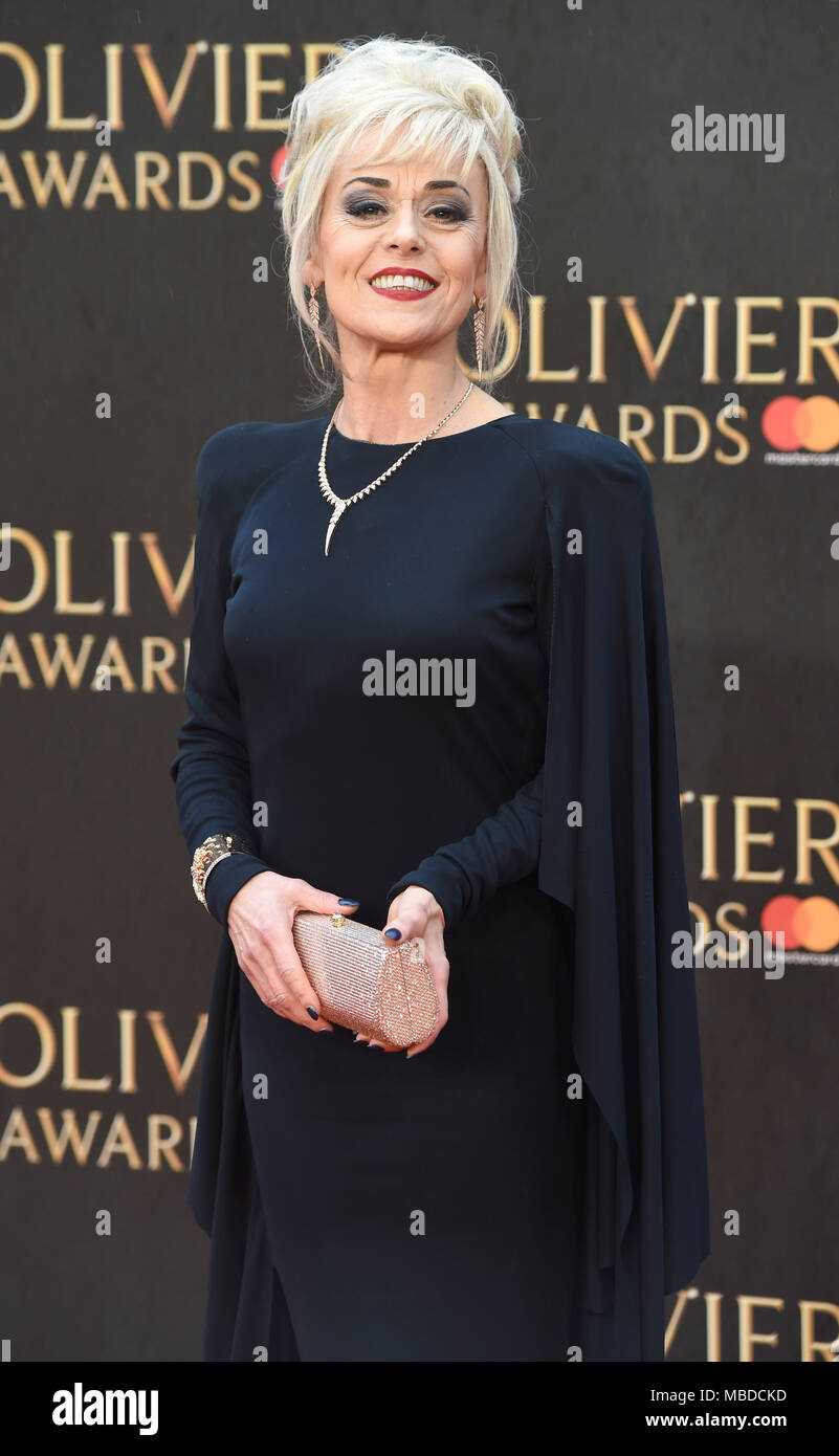 Photo Must Be Credited ©Alpha Press 079965 08/04/2018 Tracie Bennett at ...