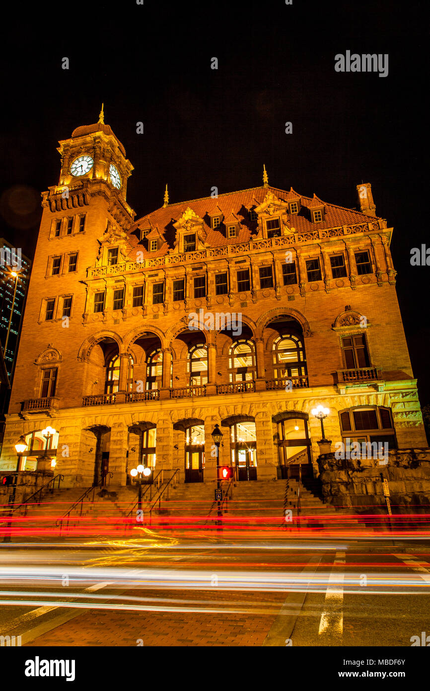 Train Station At Night Usa Hi res Stock Photography And Images Alamy train-station-at-night-usa-hi-res-stock-photography-and-images-alamy