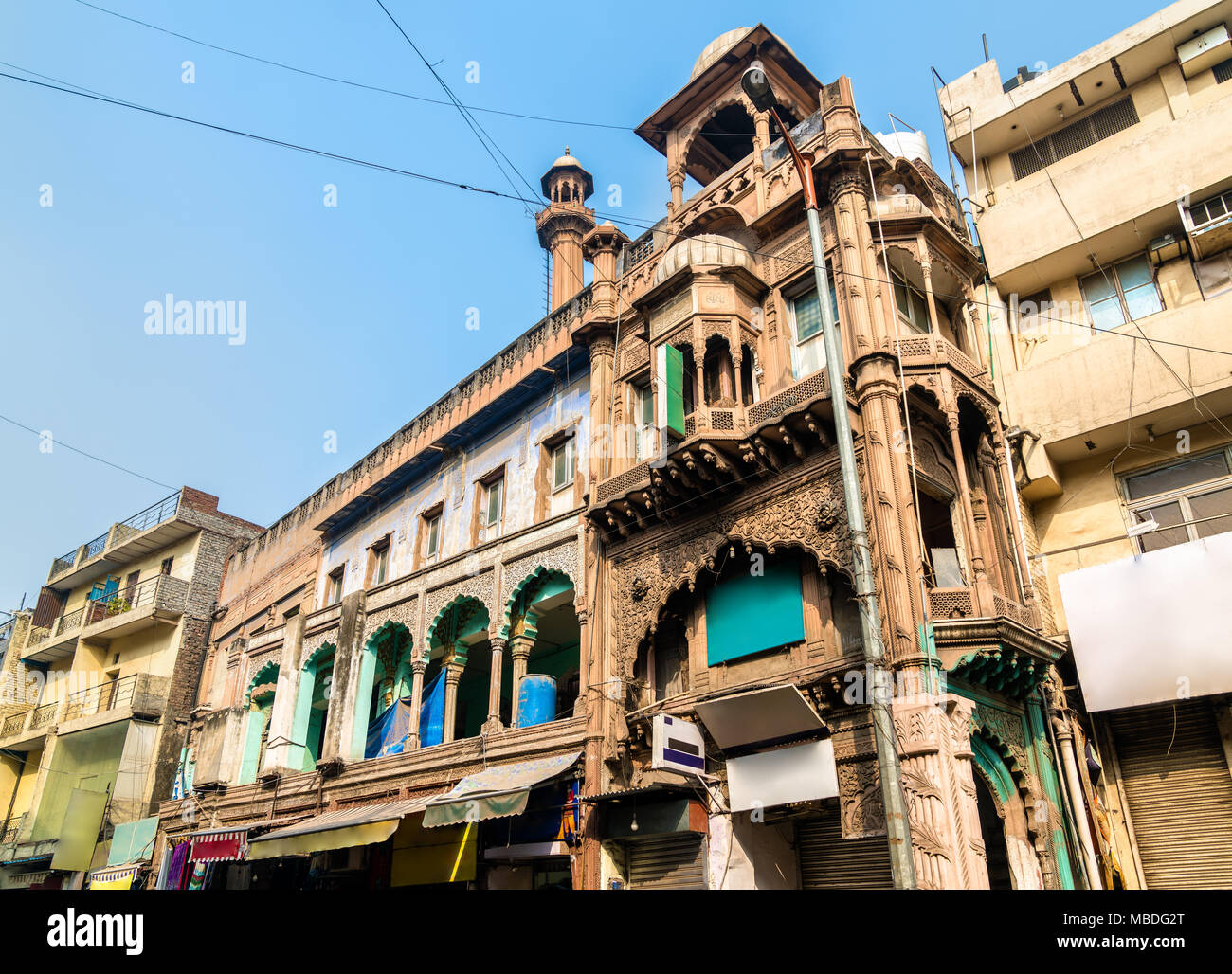 Historic mosque at Main Bazaar Road in Delhi, India Stock Photo - Alamy