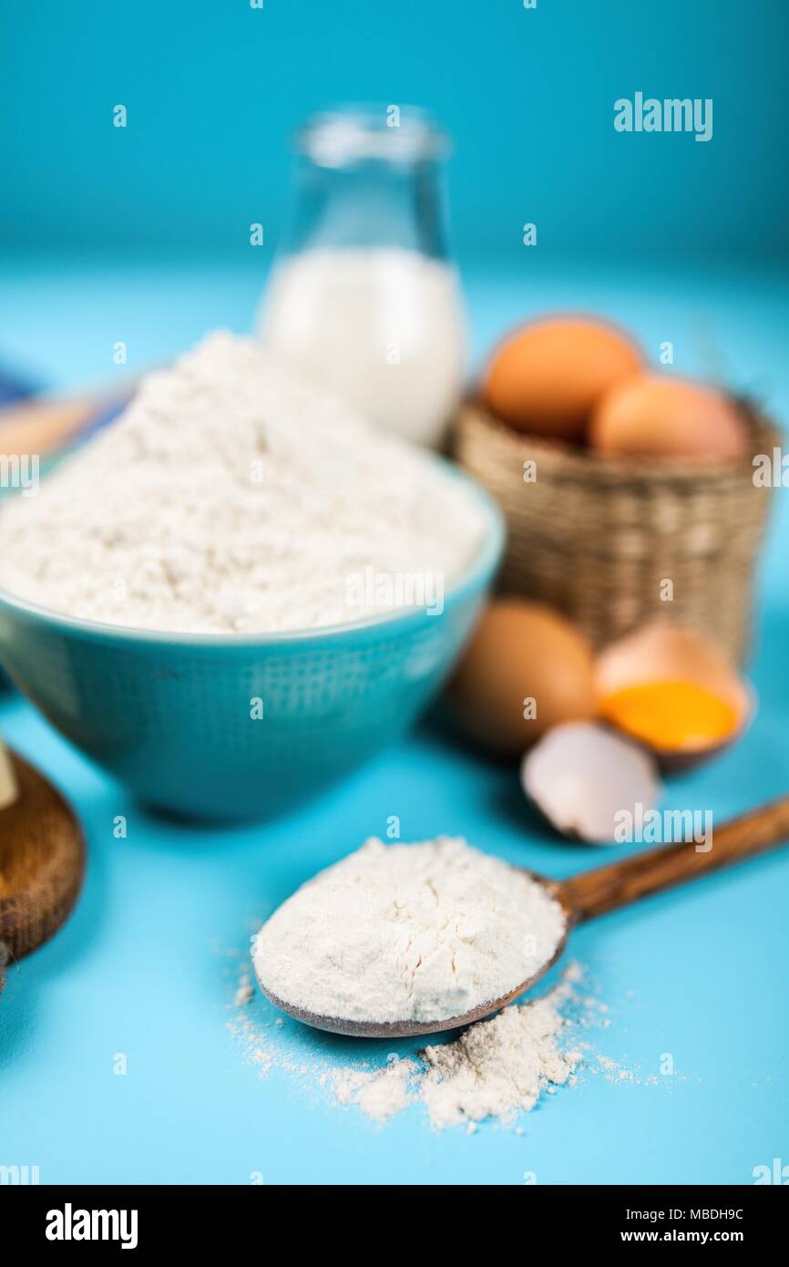 Basic baking ingredients Stock Photo - Alamy