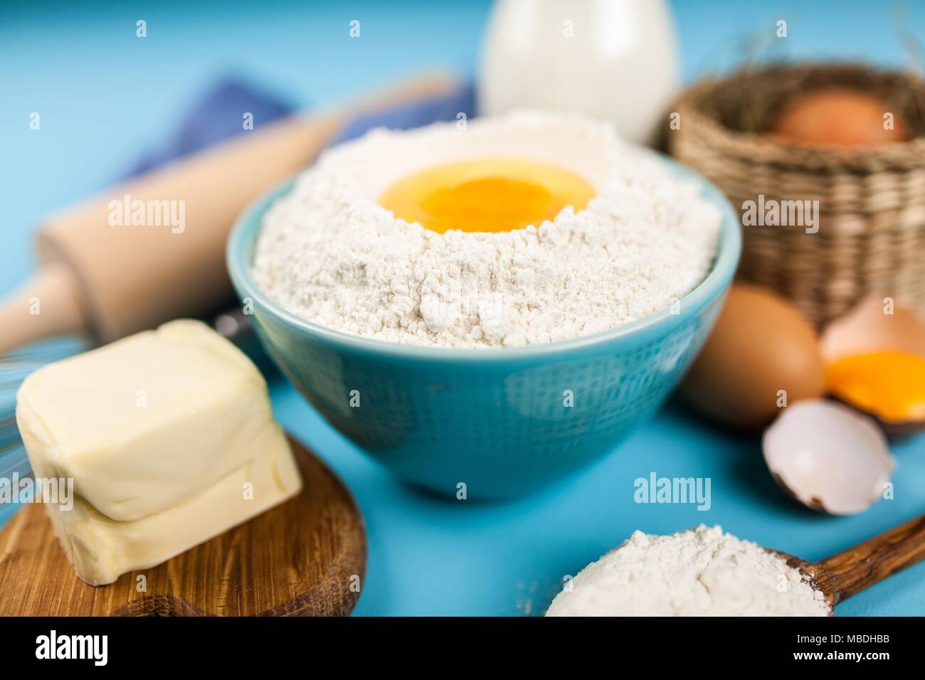Basic baking ingredients Stock Photo - Alamy