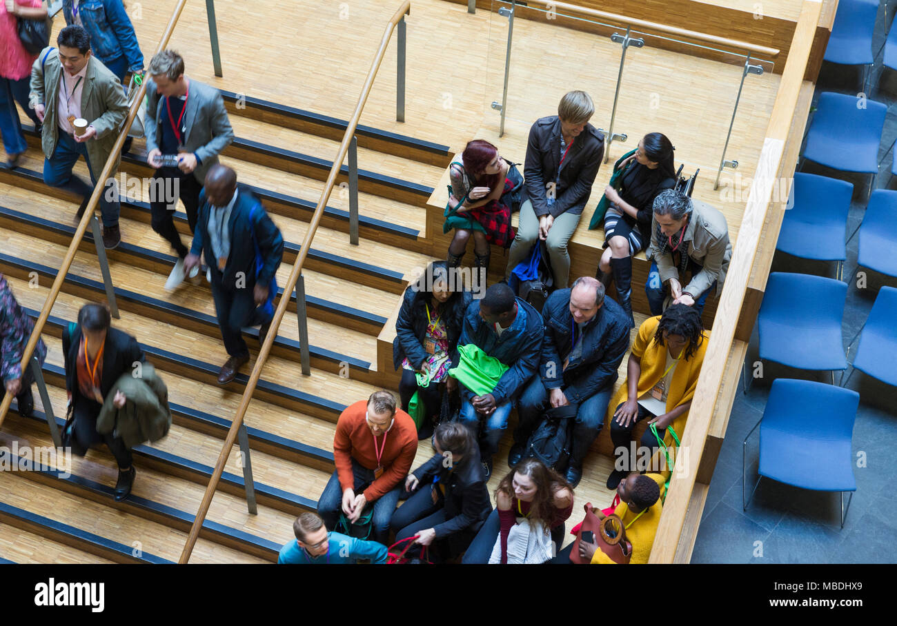 Talking group overhead hi-res stock photography and images - Alamy