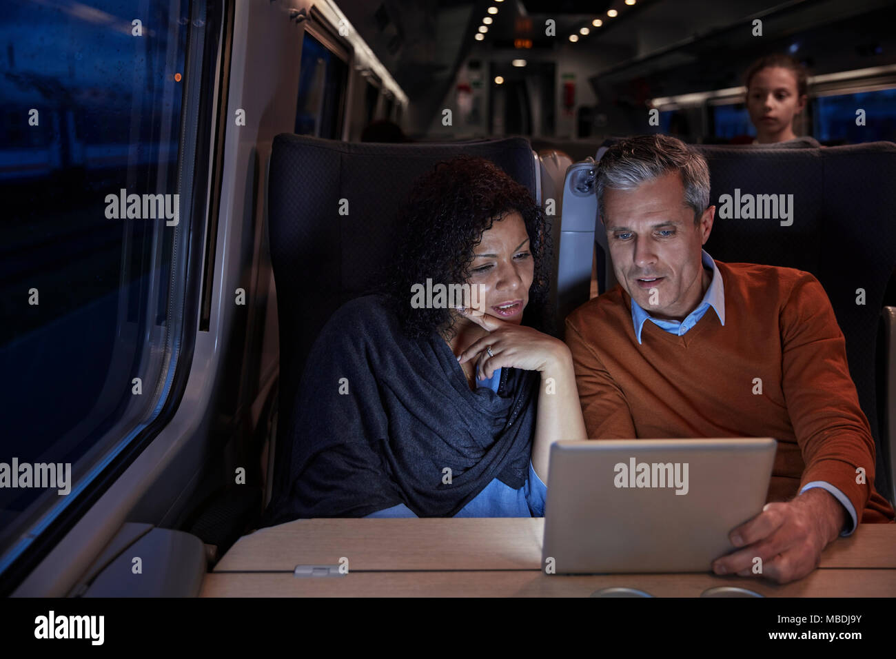 Dark mode hi-res stock photography and images - Alamy