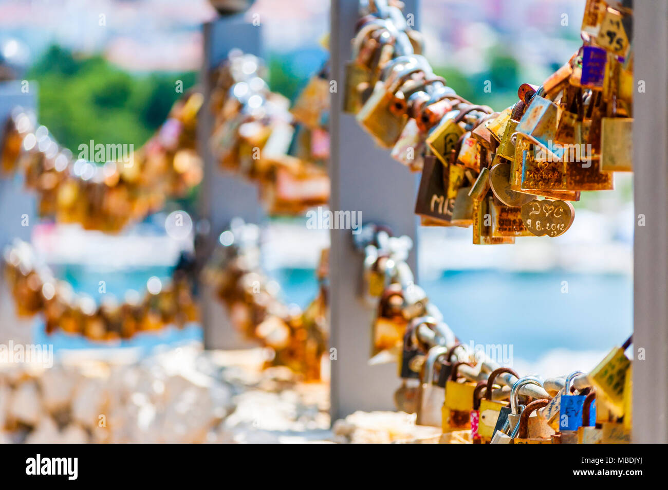 Internal bridge railing hi-res stock photography and images - Alamy