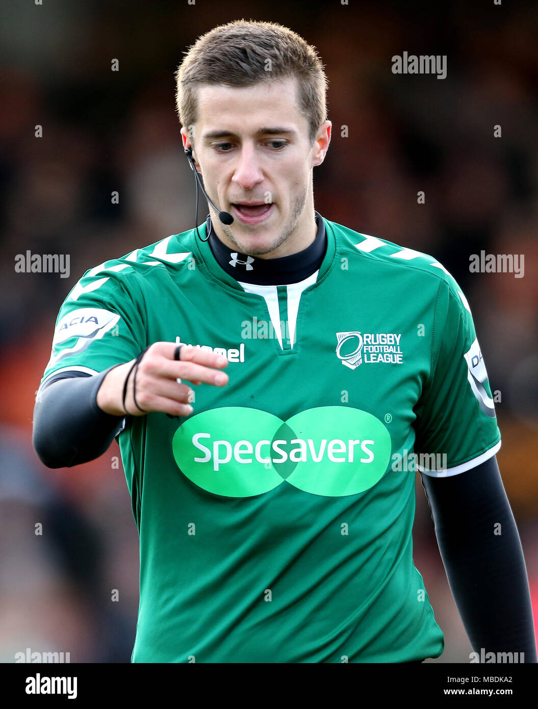 Chris Kendall, match referee Stock Photo - Alamy