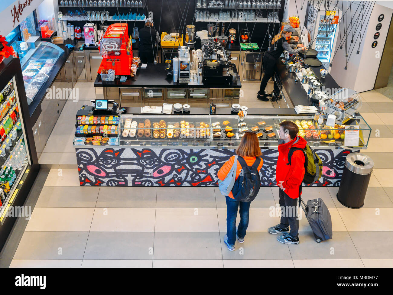 Snack bar counter hi-res stock photography and images - Alamy