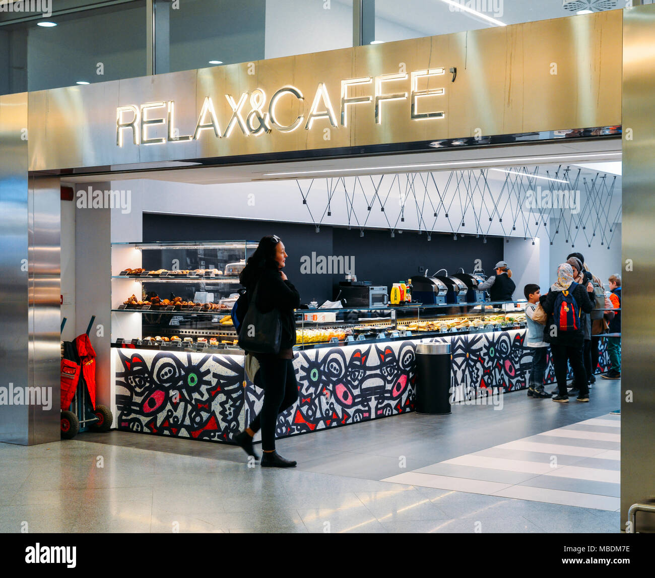 Customers at Relax Caffe in Venice's St. Lucia Station Stock Photo - Alamy