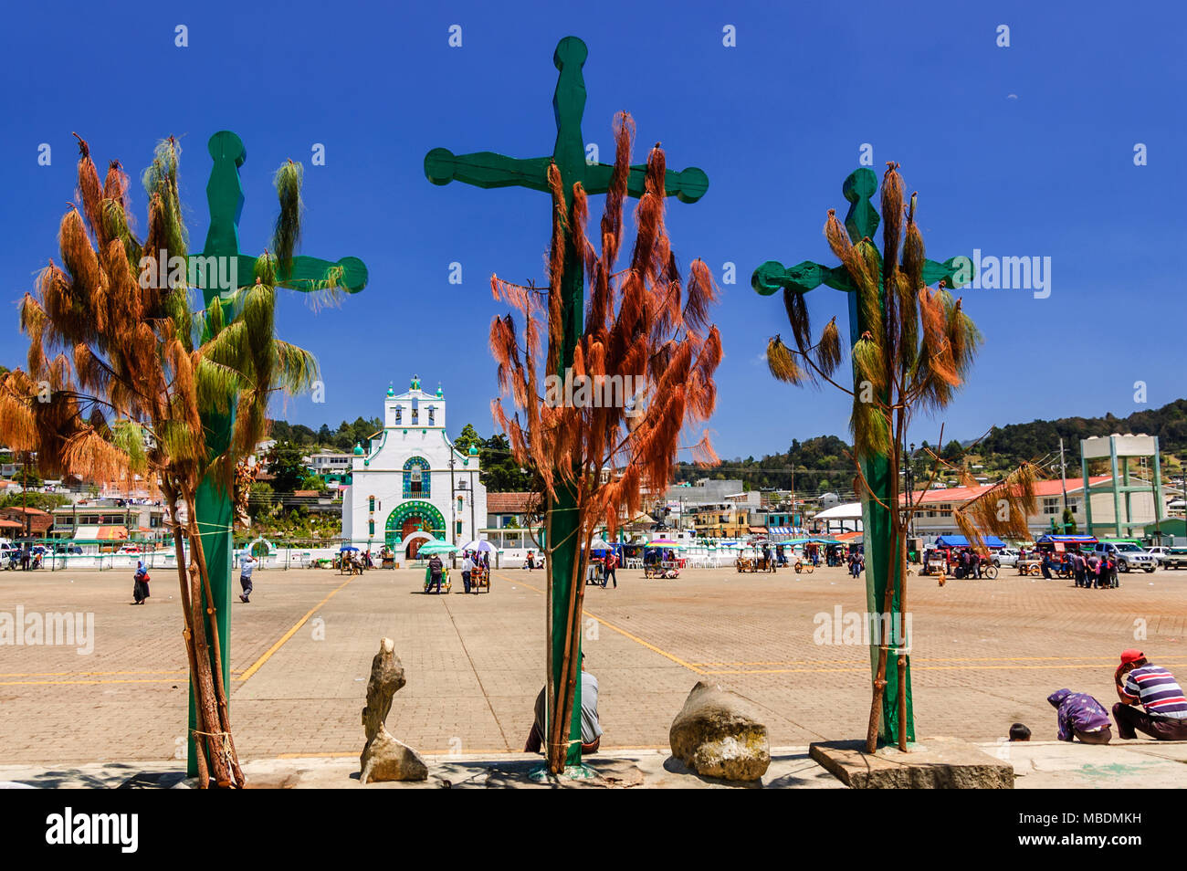 San Juan Chamula, Mexico - March 25, 2015: Town plaza & Templo de San ...
