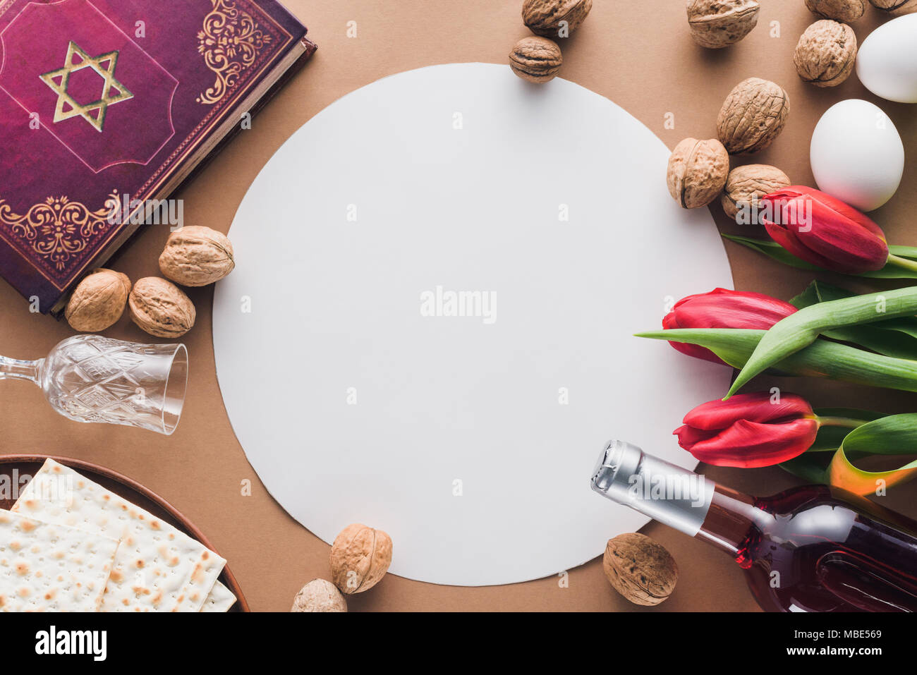 Kosher food sign hi-res stock photography and images - Alamy