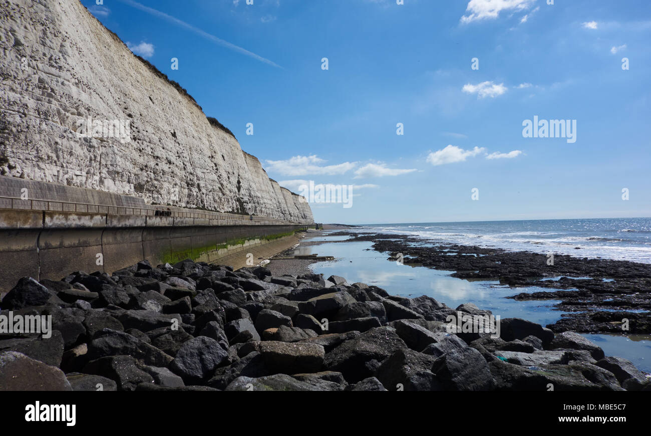 View of the white cliffs along Brighton breach, UK Stock Photo - Alamy