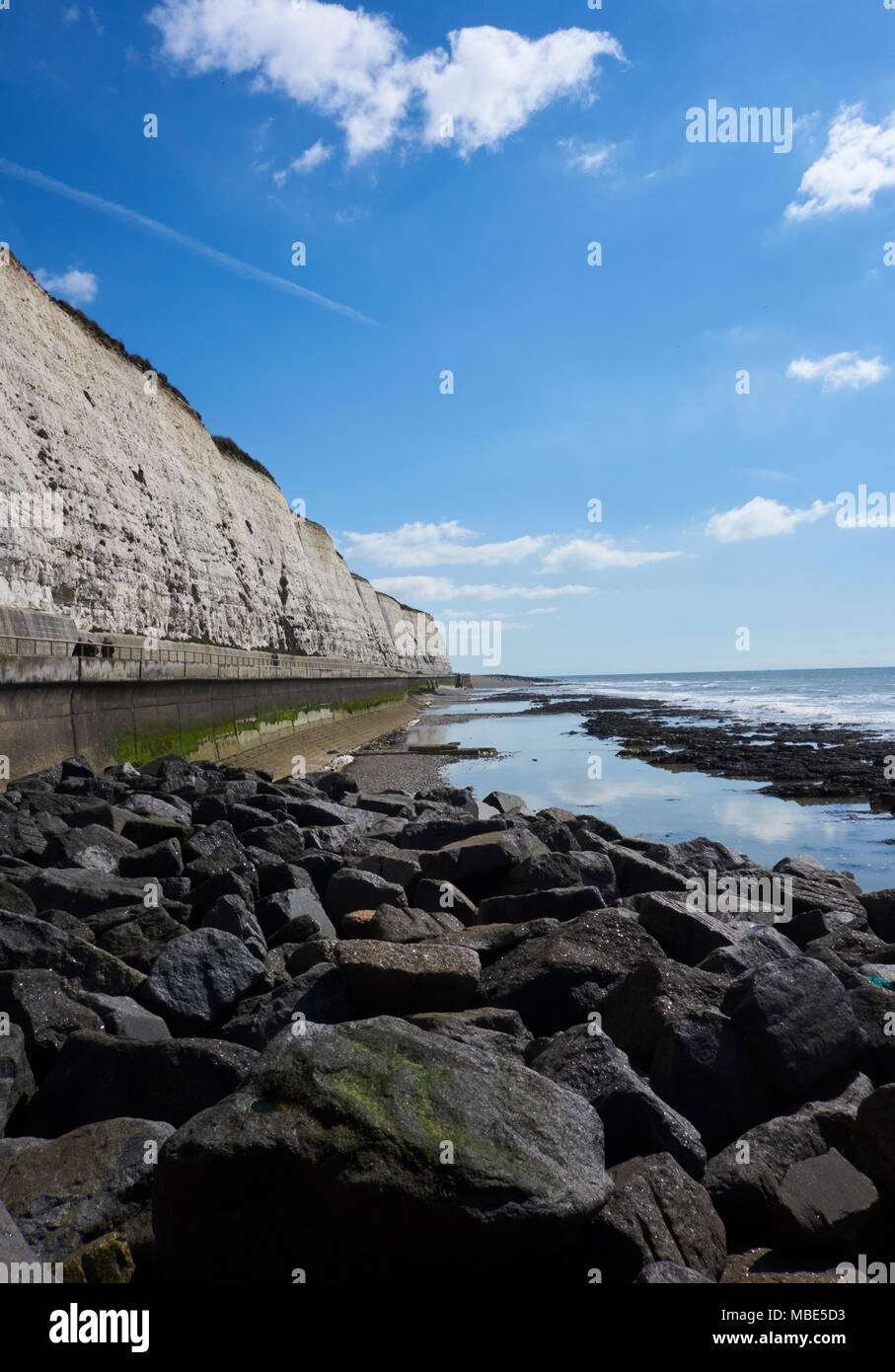 View of the white cliffs along Brighton breach, UK Stock Photo - Alamy