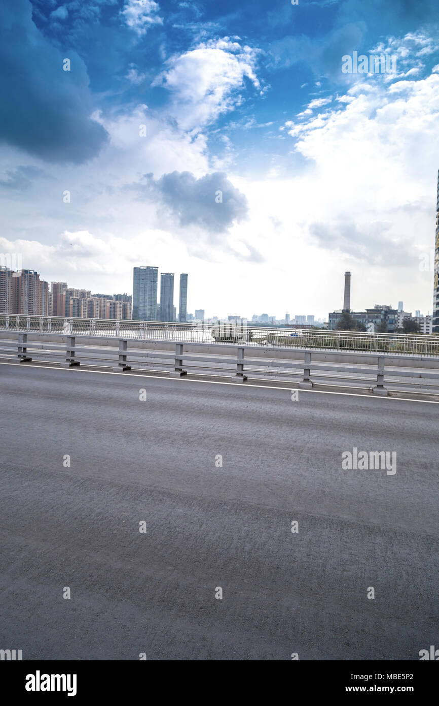 Carless urban highway Stock Photo - Alamy