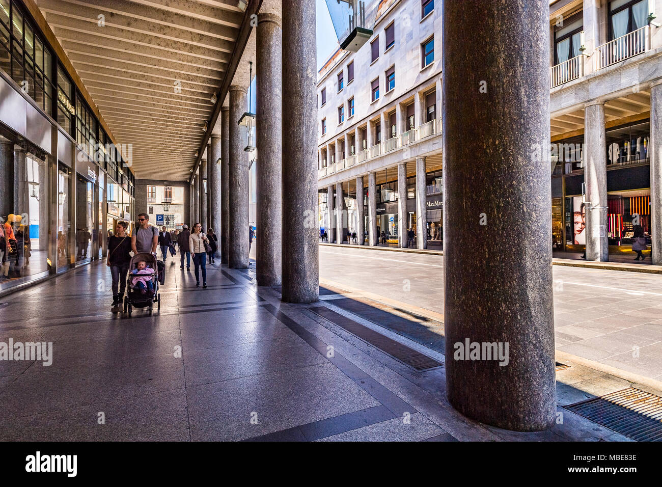 Via roma turin shopping hi-res stock photography and images - Alamy