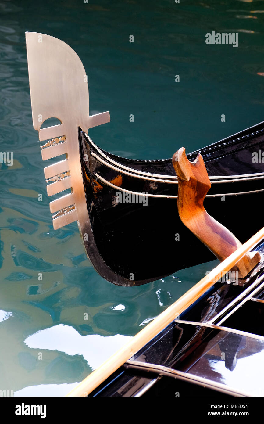 the bow and rollock of a Venitian Gondola Stock Photo - Alamy