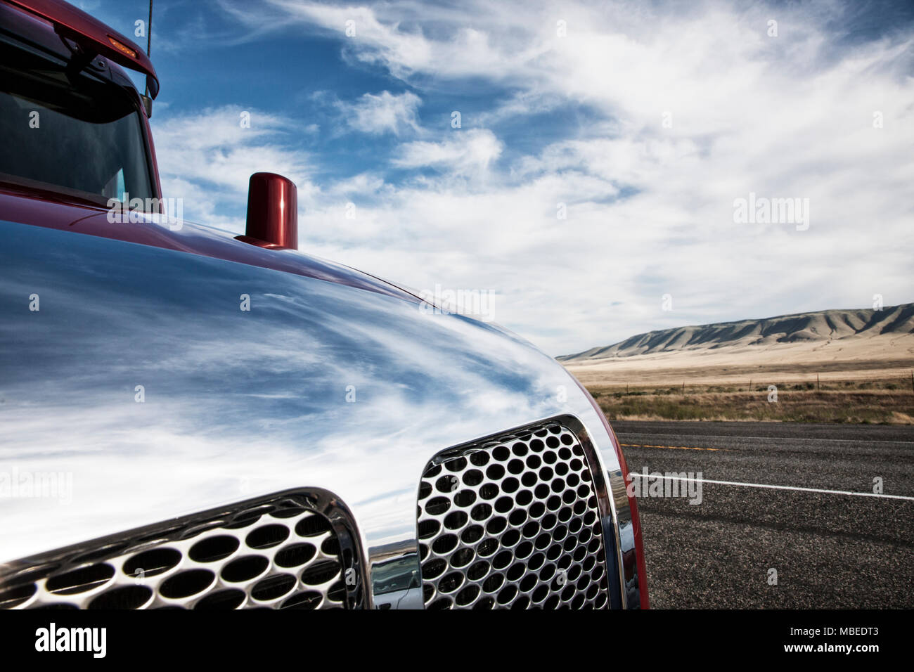 Close up of the nose and grill on a commercial truck Stock Photo - Alamy