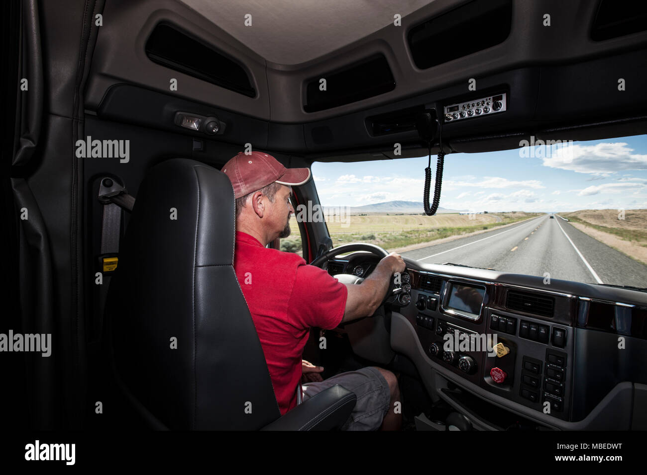Semi truck cab interior hi-res stock photography and images - Alamy