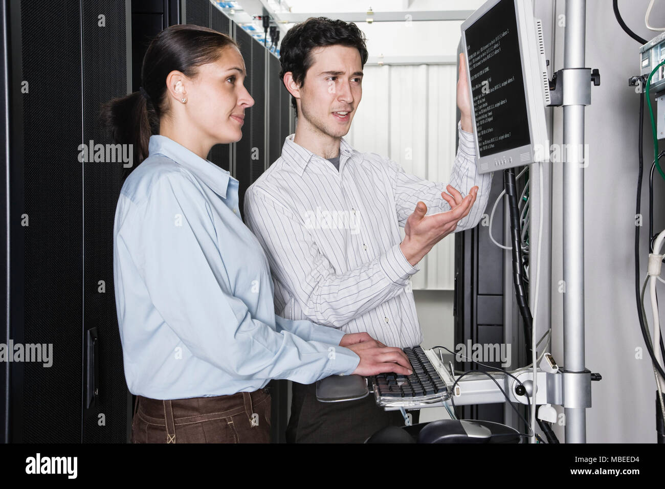 Bank data server room hi-res stock photography and images - Alamy