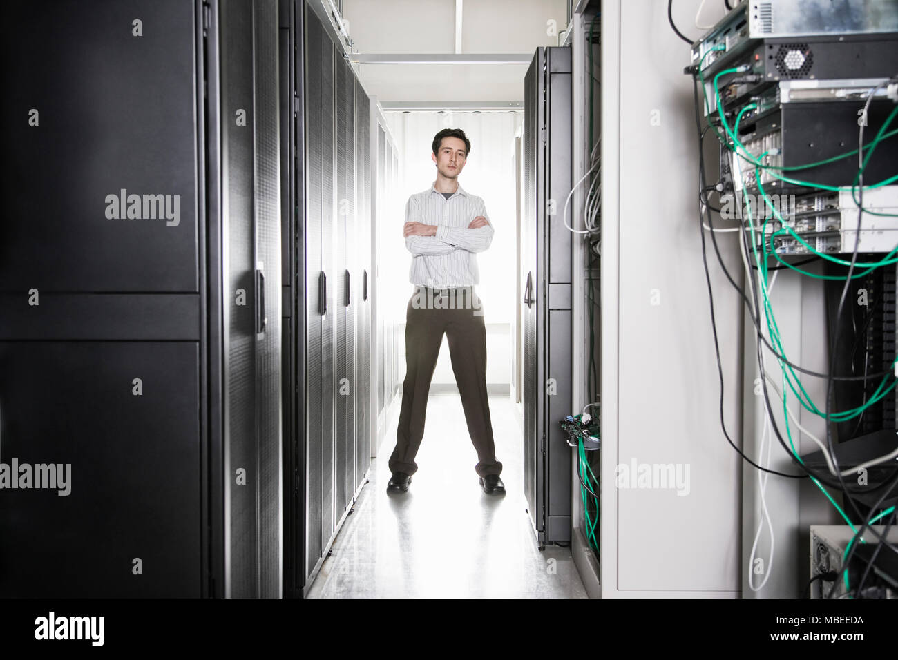 Servers in racks hi-res stock photography and images - Alamy