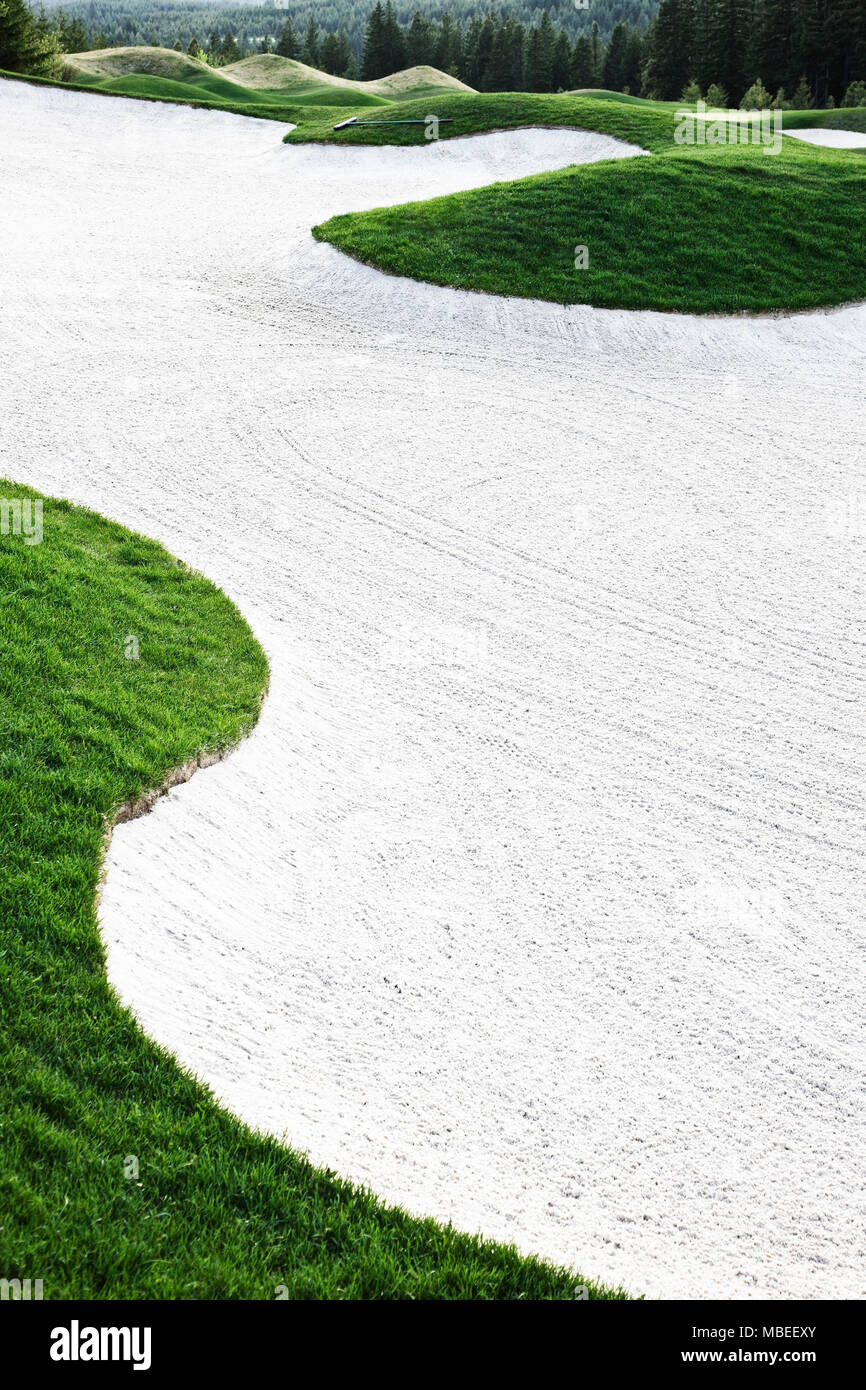 Sand trap at golf course curve hi-res stock photography and images - Alamy